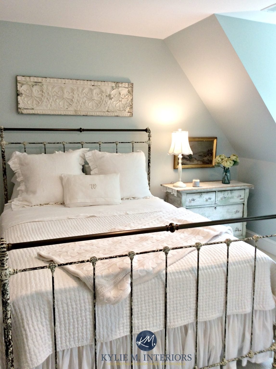 Benjamin Moore Caliente AF-290: Color Review (2018 Colour of the Year)