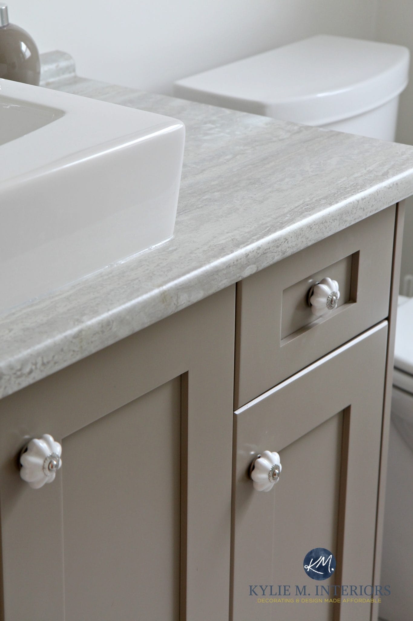 BENJAMIN MOORE KINGSPORT GRAY HC-86: Paint Color Review