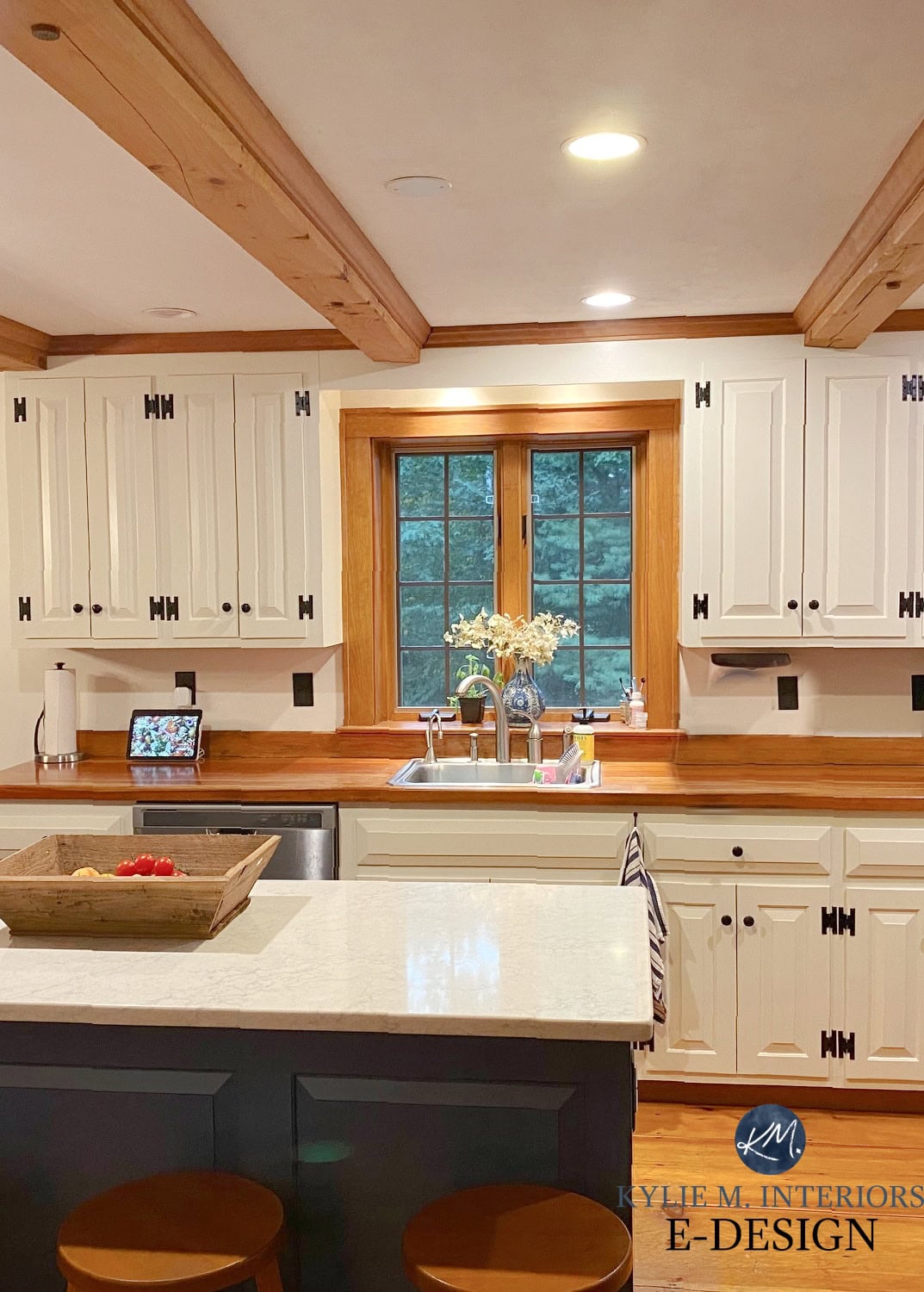 The Best Classic Cream Cabinet Colors for a Traditional Kitchen