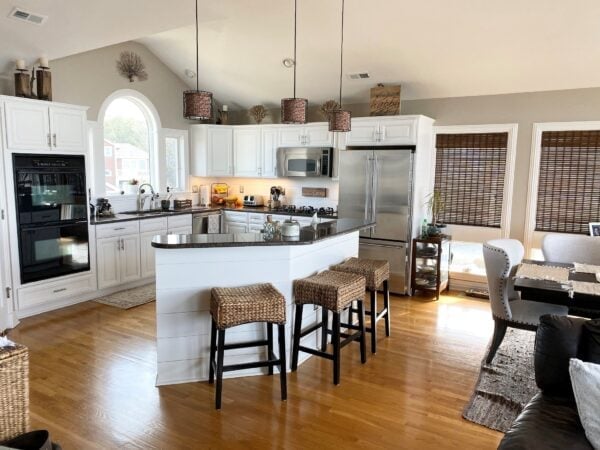 The 3 Best White Paint Colors With Wood (Oak, Maple, Cherry & More)
