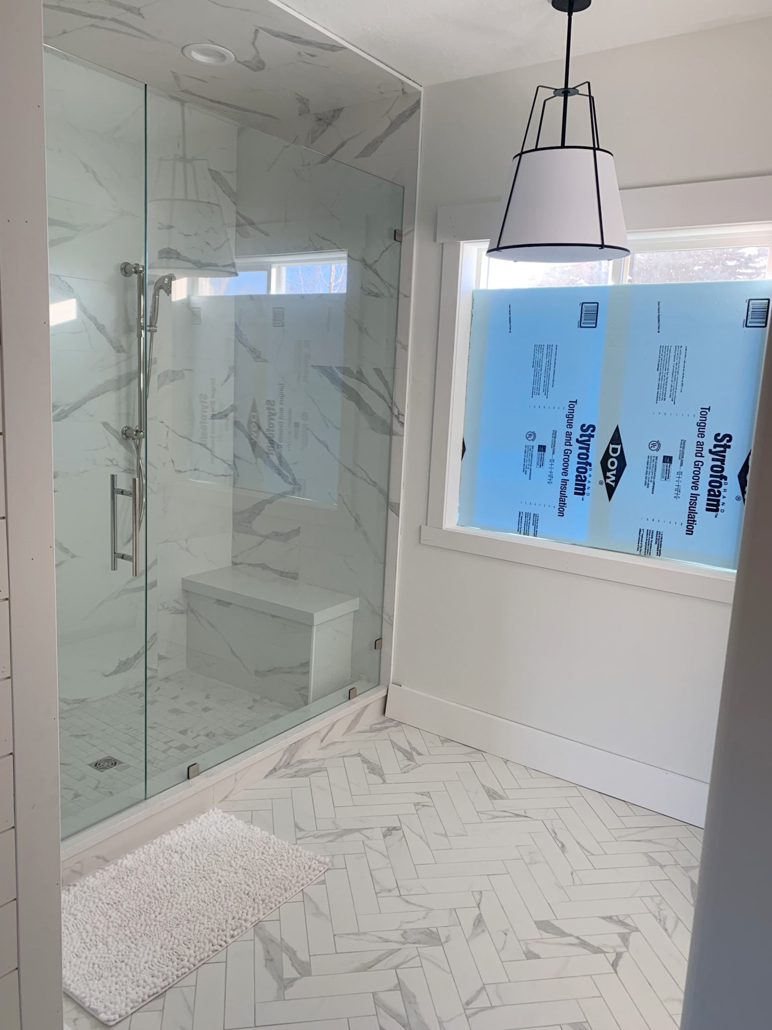 Benjamin Moore Swiss Coffee (OC-45): LRV, Undertones, & Best Uses