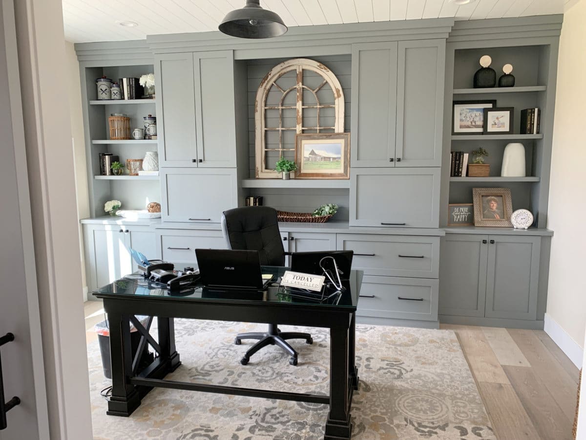 How to Warm Up a Gray Room Without Repainting