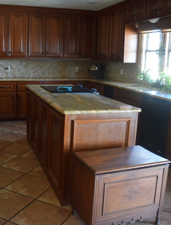 5 CASE STUDIES: 2000s Kitchen Updates: Tuscan, Travertine, & Tons More ...