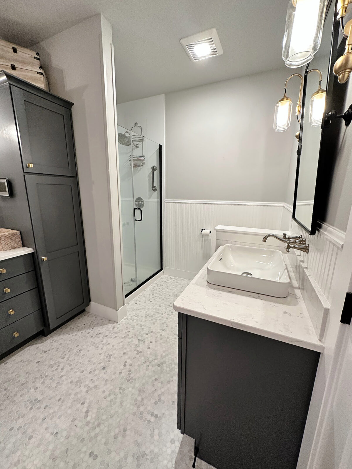 Benjamin Moore Charcoal Slate: Paint Color Review