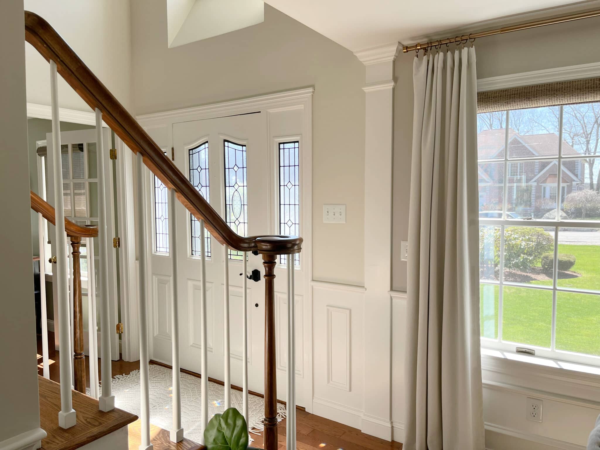 The 8 Best Off-White Neutral Paint Colors With Dark Wood