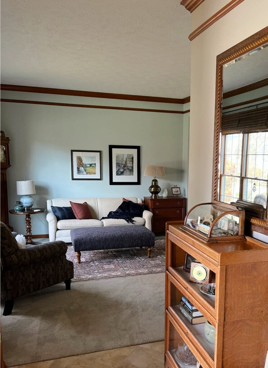 19 Paint Colors to Make a Small Room Look Bigger