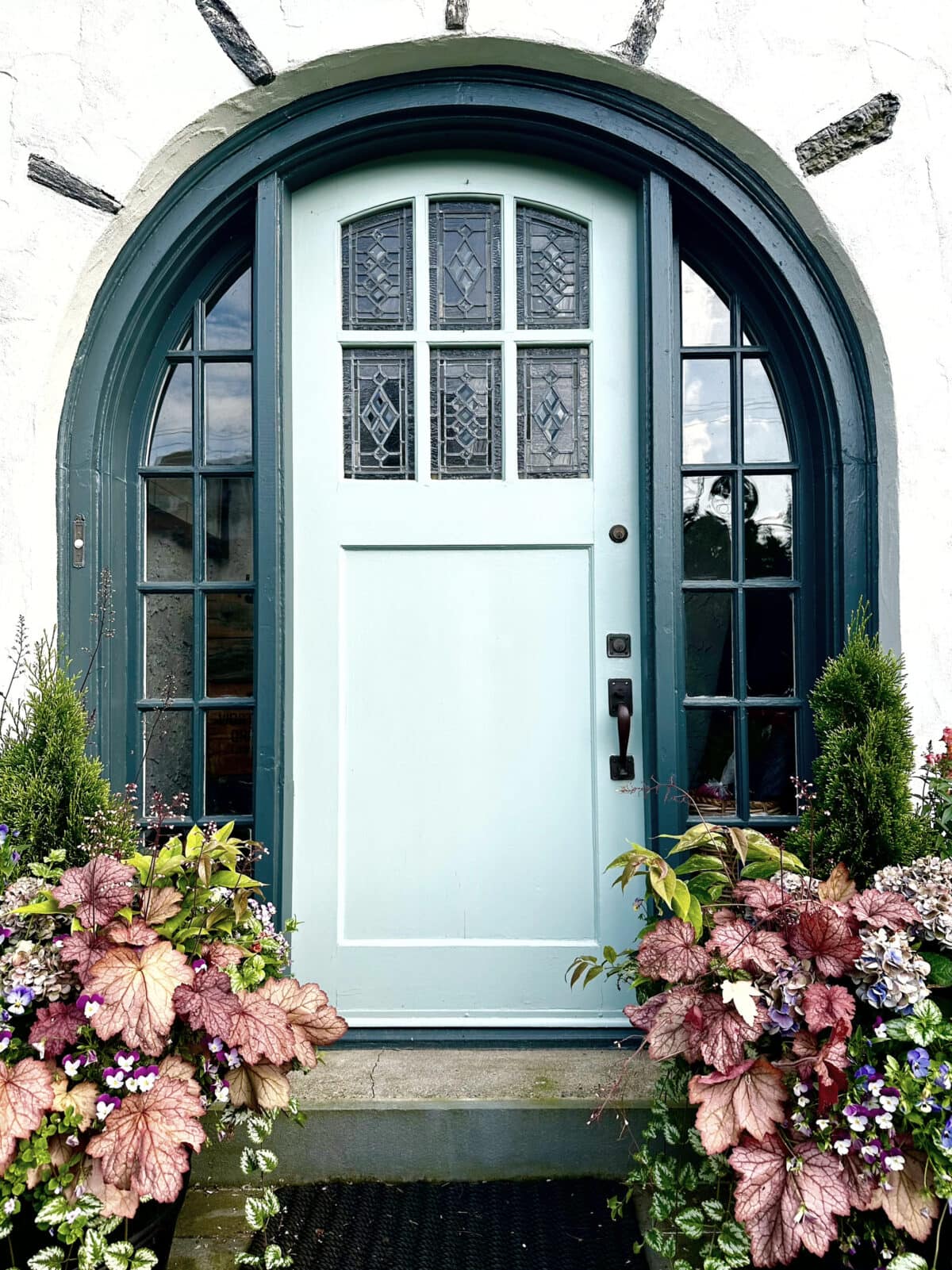 Benjamin Moore Wythe Blue: Paint Color Review