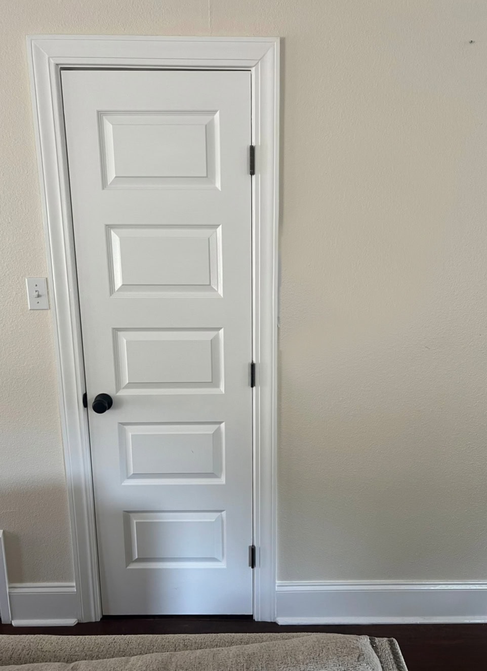 Sherwin Williams Casa Blanca 7571: Paint Color Review