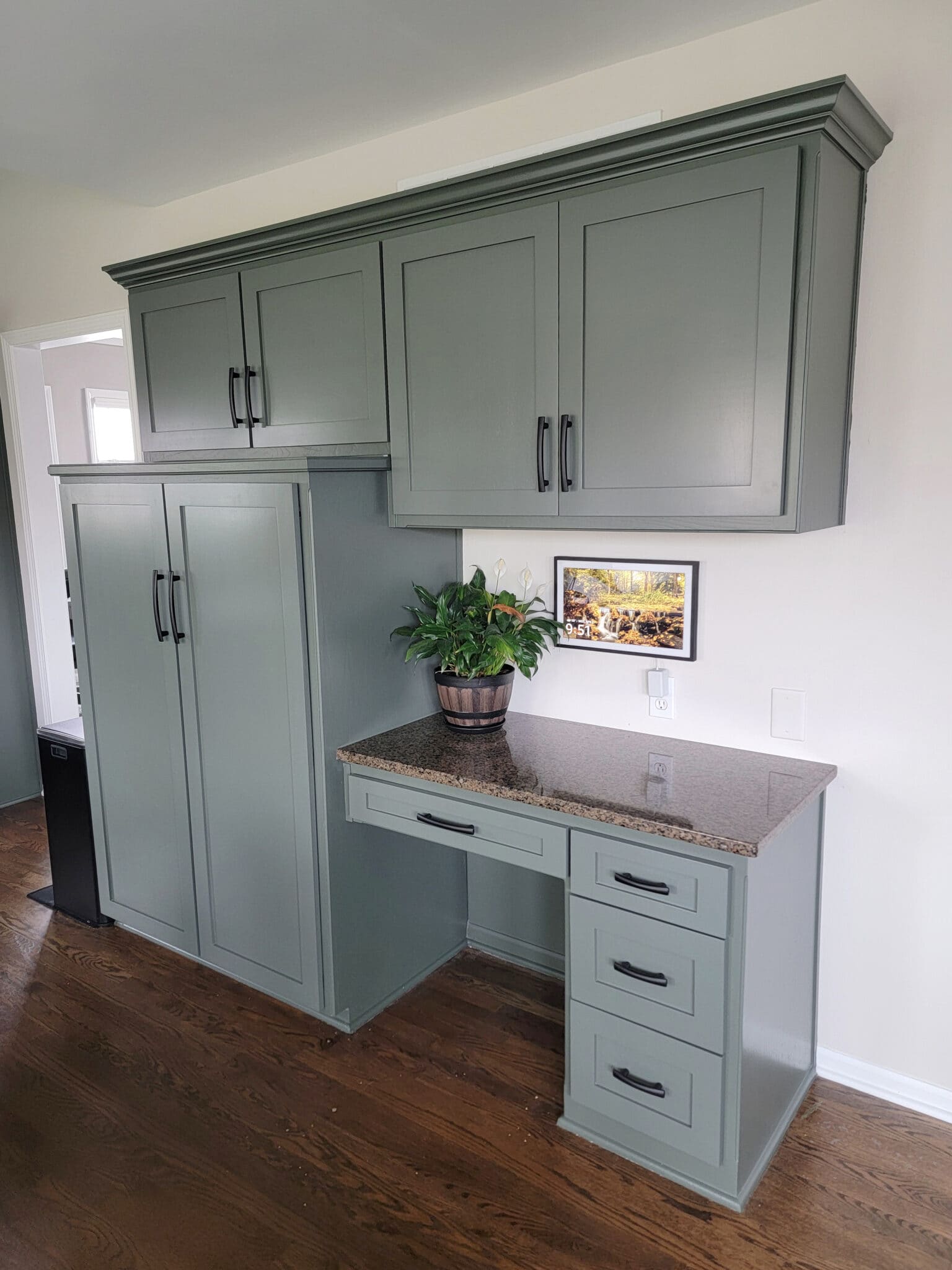 The 12 Best Medium-Dark Green Paint Colors: Sherwin Williams
