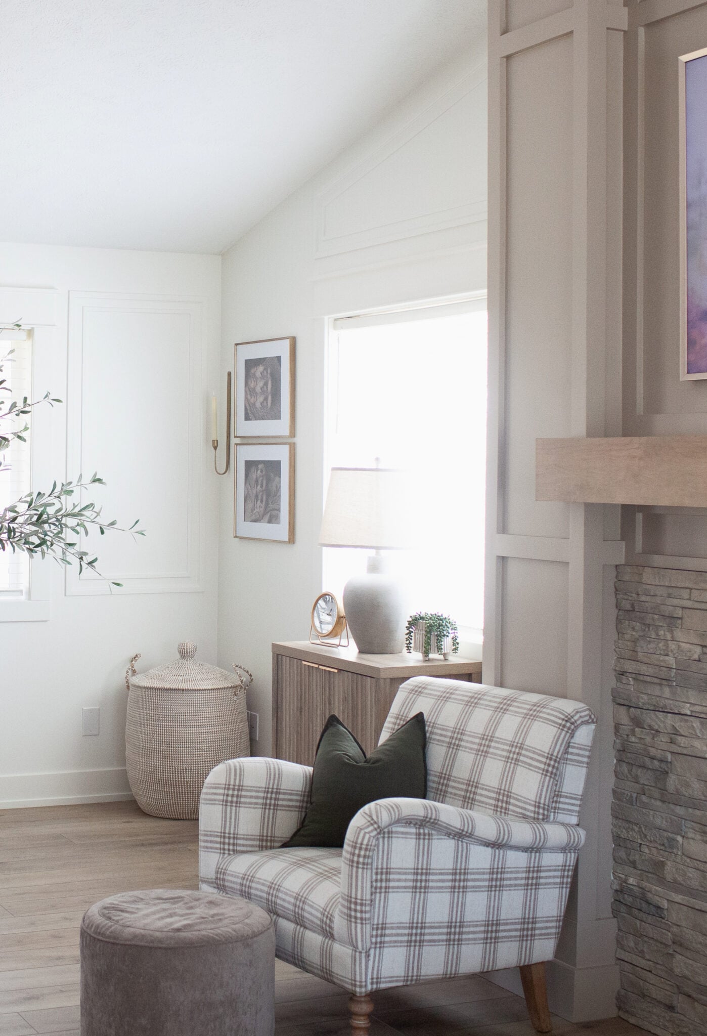 Sherwin Williams Cold Foam: Paint Color Review