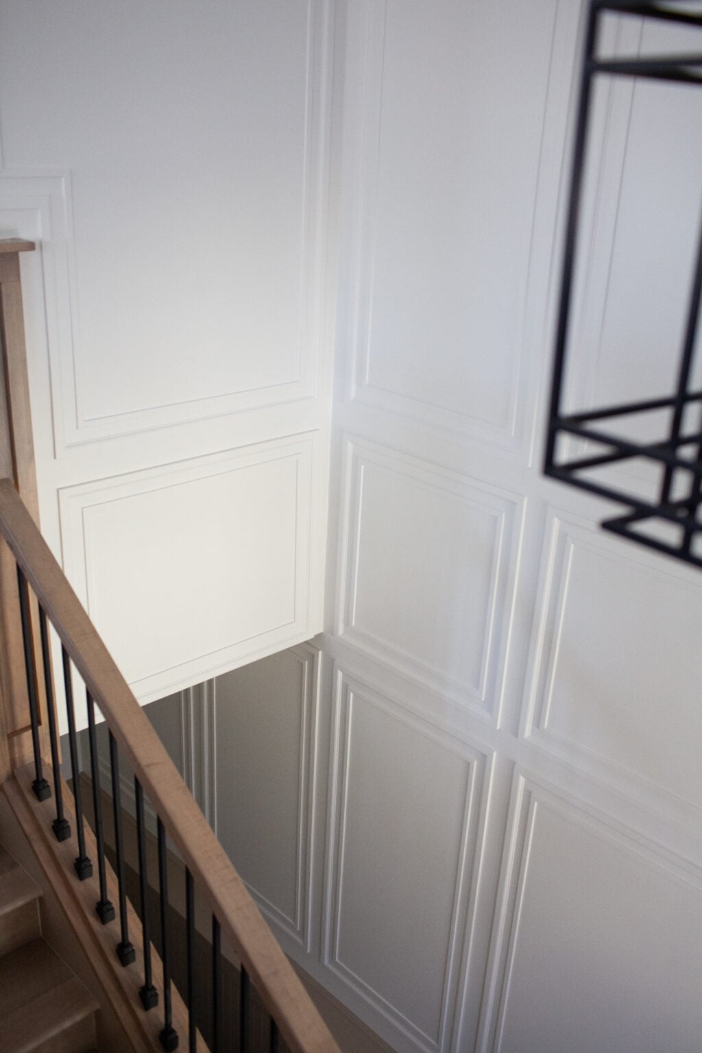 Sherwin Williams Cold Foam: Paint Color Review