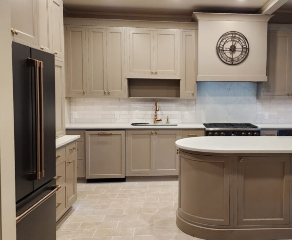 Cashmere Kitchen Ideas for 2026: Cabinets, Colors, Finishes & More